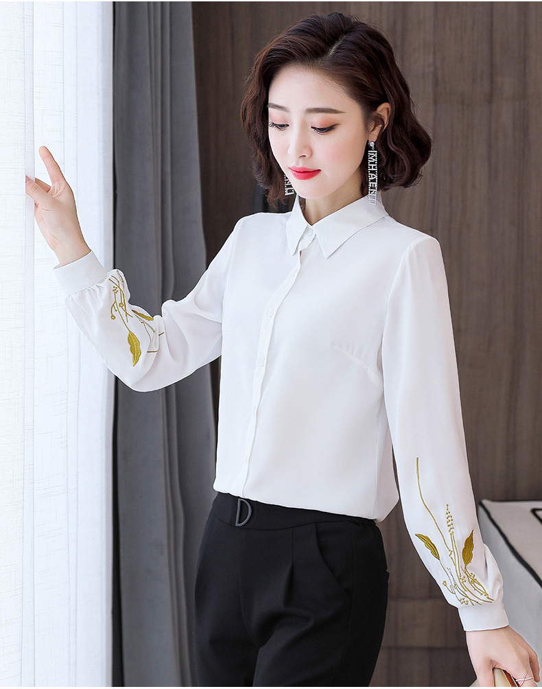 Badu.bg Нов модел дамска риза с класическа яка и бродерия на ръкава - Badu.bg