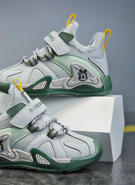 Badu.bg Детски маратонки за момчета с пух - Badu.bg