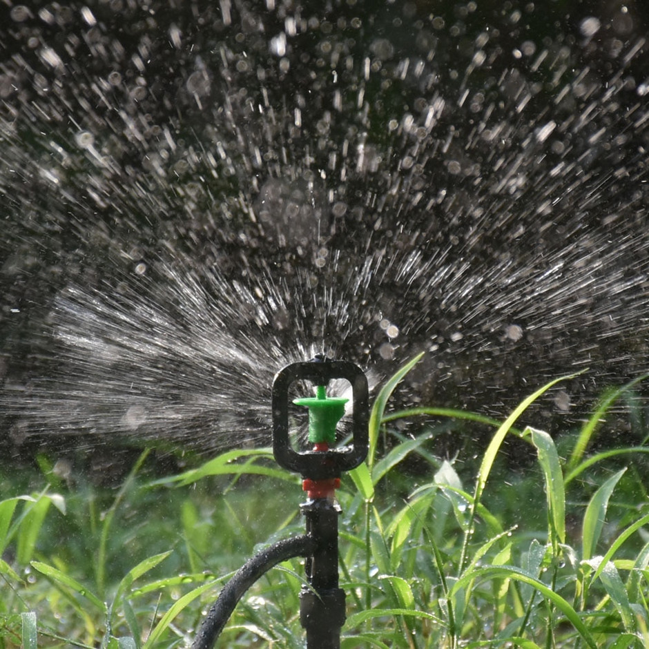 Baduglobal.ro Duze rotative de aspersoare de gradina Cu suport de duza ...