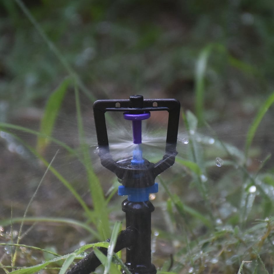 Baduglobal.ro Duze rotative de aspersoare de gradina Cu suport de duza ...